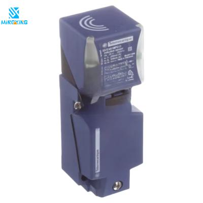 China Inductive Sensor Schneider Electric XS7C4A1MPG13 Telemecanique Industrial Detection Component for sale