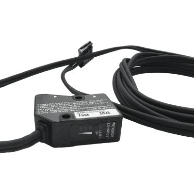 China KEYENCE LV-NH32 is digital laser sensor EYENCE, belonging to the spot reflection type. for sale