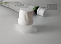 China Professional White Pour Spout Caps Food Grade With 15mm Inner Diameter for sale