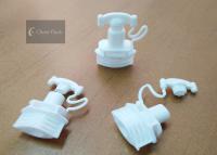 China Safety Baby Food Pouch Caps Twist Off Style With 0.8*0.6cm External Size for sale