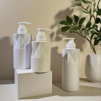 China Glassy Shape PET Cosmetic Bottle with Press Pump and Custom Logo 5000pcs MOQ 15-35 Days Delivery for sale