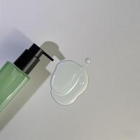 China PET Plastic Square Bottle with Press Pump Sealing for Cosmetic Personal Care Packaging in Custom Colors for sale