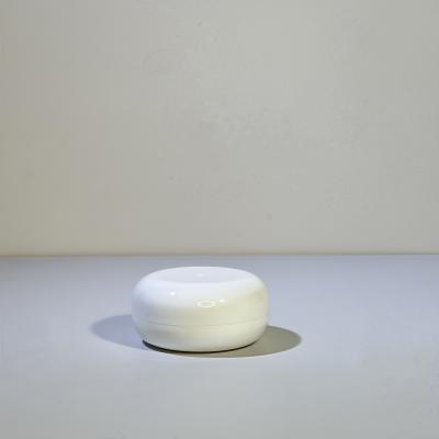 China 20ml 40ml Plastic Flat round Cosmetic Cream Jars for Cream Lotion Products for sale