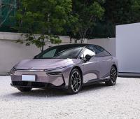 China Xpeng P7+ 5-Seater Electric Sedan with 602/710km Range, 200km/h Top Speed and 60.7/76.3kWh Battery for sale