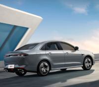 China KAIYI E5 Compact Sedan with 1.5T Turbocharged Engine, EURO VI Emission Standards, and Independent Multi-Link Suspension for sale