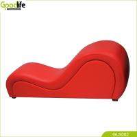 China OEM Wooden Leather Sex Couch Sponge Filled Curved 43cm Height for sale