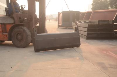 China Zoomlion Garbage Truck Spare Part: Garbage Scraper for Scraping Residual Waste & Aiding Collection for sale