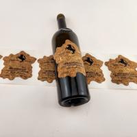 China Custom Cork Wine Labels with Gold Foil Stamping - 500pcs MOQ, 5-7 Day Production for Luxury Wine Bottle Branding for sale