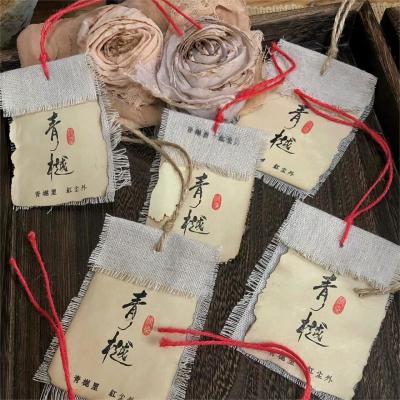China Custom Embossed Clothing Tags - Eco-Friendly Paper Labels for T-Shirts & Retail Products with OEM/ODM Customization for sale