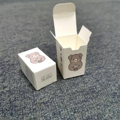 China Bespoke Packaging Solutions Gold Stamped Mailer Boxes for Clothes and Beauty Products for sale