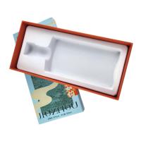 China Bespoke Packaging Solutions Gold Stamped Mailer Boxes for Clothes and Beauty Products for sale