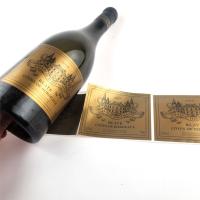 China Custom Gold Foil Wine Labels with 500pcs MOQ | Waterproof Self-Adhesive Stickers for Bottle Packaging for sale