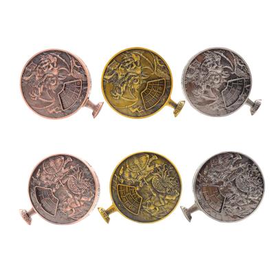 China Dual-Sided 3D Epic Dragon/Battle Relief Metal Dice Spinner with Press-to-Spin Mechanism and Zinc Alloy Construction for sale