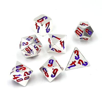China Customized Logo Zinc Alloy Metal Dice Set with Electroplating Finish for DND and Board Games for sale