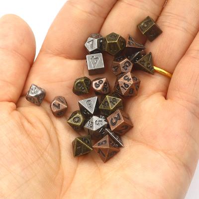 China 6mm Zinc Alloy Metal Dice Set with Customized Logo for DND and RPG Games for sale