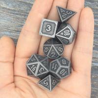 China Customizable Logo Zinc Alloy Metal Dice Set 14mm-20mm Polyhedral DND Dice for RPG Games for sale
