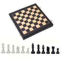 China Luxury Foldable Chess Set with Lightweight Aluminum Alloy Pieces and High-Quality Wooden Board for sale