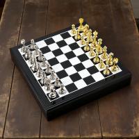 China Luxury Zinc Alloy Metal Chess Set with 30*30*6cm Size for International Chess Game for sale