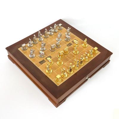 China Large 40*40*4.5cm Metal Chess Set with Zinc-Alloy Pieces and Customized Logo Design for sale