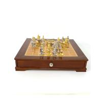 China Modern Luxury Metal Chess Set with Customized Logo Zinc-Alloy Pieces and 40*40*4.5cm Size for Indoor Outdoor Use for sale