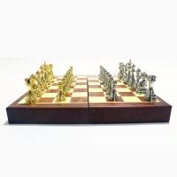 China Premium Portable Folding Metal Chess Set with Customized Logo and Zinc-Alloy Pieces for sale