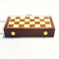 China Customized Logo Foldable Wooden Board Chess Set with Zinc Alloy Pieces for sale