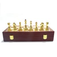 China Premium Portable Folding Metal Chess Set with Customized Logo and Zinc-Alloy Pieces for sale