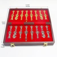 China Premium Portable Folding Metal Chess Set with Customized Logo and Zinc-Alloy Pieces for sale