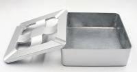 China Windproof Aluminum Ashtray with Matte Finish and Ventilated Lid for Indoor Outdoor Use for sale