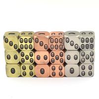 China Vintage Antique Finish Metal Dice with Embossed Skull Pattern and Heavy Weight for Tabletop Games for sale