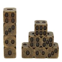 China Vintage Antique Finish Metal Dice with Embossed Skull Pattern and Heavy Weight for Tabletop Games for sale