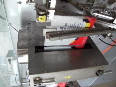 China Standy Zipper Bag Sealing And Packing Machine for sale