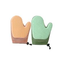 China TPR Waterproof Pet Cat Pet Bathing Glove Deep Cleaning Bristles FDA Compliant for sale
