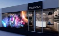 China Indoor Transparent LED Screen P3.9-7.8 Full Color SMD Curved Glass Display 1000x500mm for sale