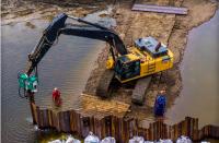 China OEM Hydraulic Sheet 24 Ton Excavator Pile Driver Avoid Oil Pollution for sale