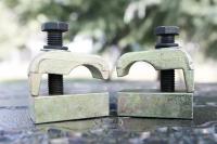 China GH3 Excavator Breaker Parts Double Hole Hydraulic Tube Clamp 22mm for 6-17 Ton for sale