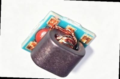 China JY-MABA-009231-CT1A4B Balun Transformer 5-1200 MHz 1:1:1 50 Ohm Surface Mount RoHS Compliant for sale
