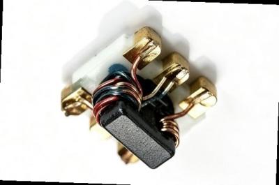China JY-MABA-009488-61HWCA Balun Transformer 0-0 MHz 1:1 50 Ohm Surface Mount RoHS Compliant for sale