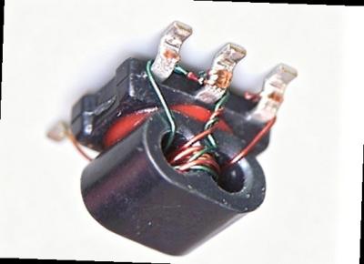 China JY-MABA-010392-CT18A0 Balun Transformer 5-1200 MHz 1:1:1 50 Ohm Surface Mount RoHS Compliant for sale