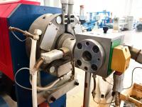 China Capacity 180kg/H Max Output Cable Extruder With 0.3mm Min Sheath High Efficiency for sale