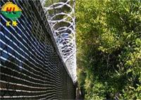 China ASTM Bto-22 barbed concertina wire 700mm Galvanized Steel Barbed Wire for sale