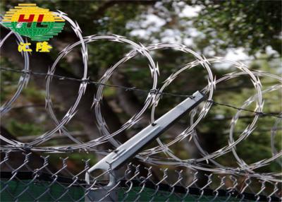 China Galvanized  Concertina Razor Barbed Wire Bto-22 960mm Diameter for sale