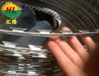 China Best Price 900mm Galvanized Security Razor Barbed Wire BTO-22 for sale