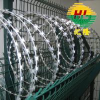 China Low Price Stainless Steel Ss 304 Bto-22 Cbt-65 Razor Barbed Wire / Galvanized Concertina Wire for sale