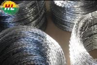 China 600mm Hot Dip Galvanized Razor Barbed Wire Protective Netting for sale