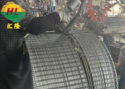 China Various Blade Types BTO-10 BTO-18 BTO-16 BTO-22 BTO-30 CBT-60 CBT-65 Concertina Barbed Wire in Ukraine Safety for sale