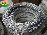 China Corrosion Resistant Razor Barbed Wire With Tensile 1400-1500MPA And Coil Diameter 300 for sale
