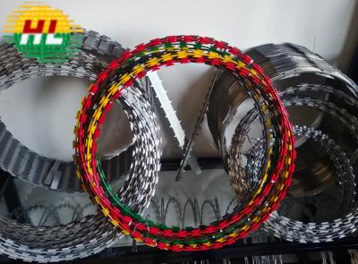 China PVC Blade Barbed Wire Aesthetics Corrosion Resistance for sale