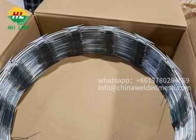 China Stainless Steel 304 Concertina Barbed Wire BTO-22 CBT-65 outdoor use for sale