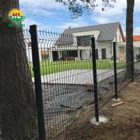China Powder Coated Curved Welded Mesh Fence Triangle Bending 60x200mm for sale